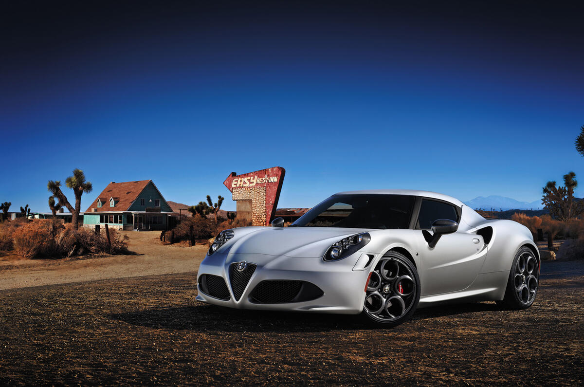 Alfa Romeo 4C production process revealed