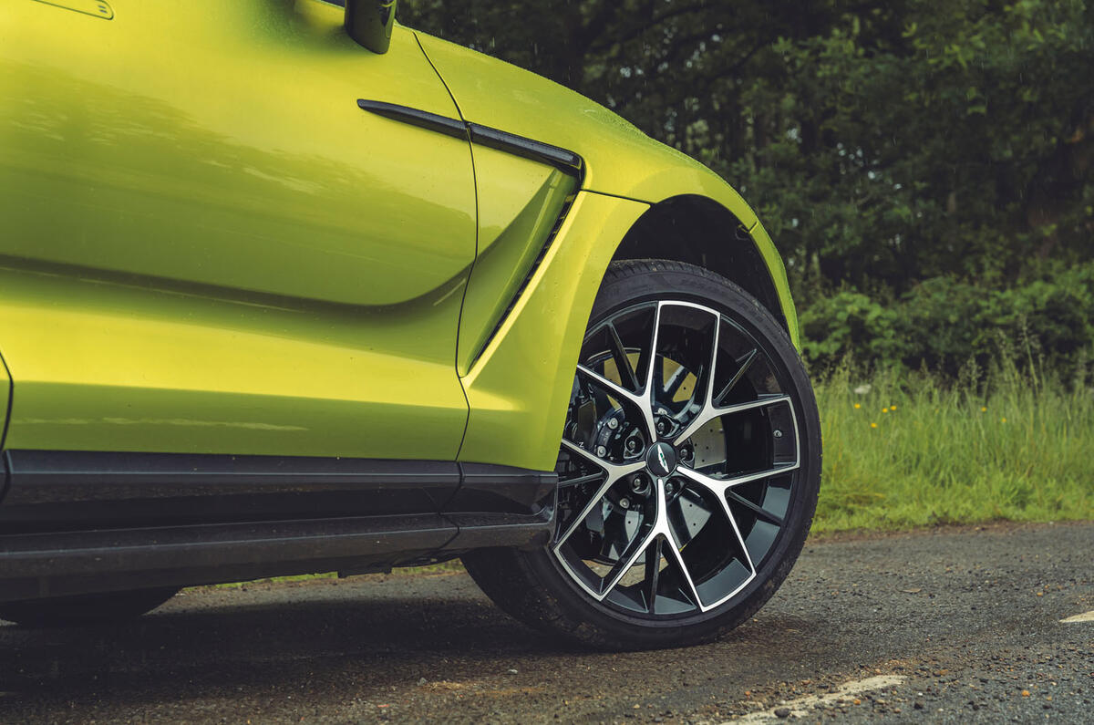 Aston Martin DBX Review 2025, Price & Specs | Autocar