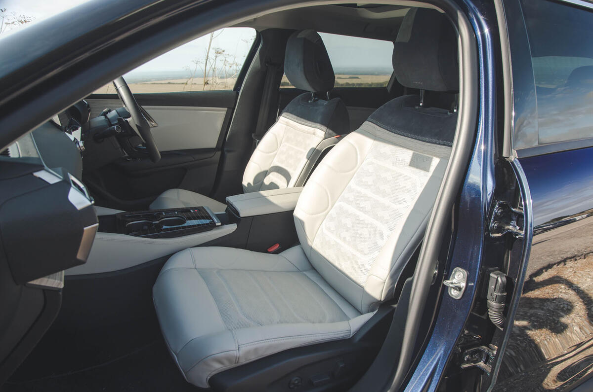 Citroen C5 X Review 2025, Price & Specs | Autocar