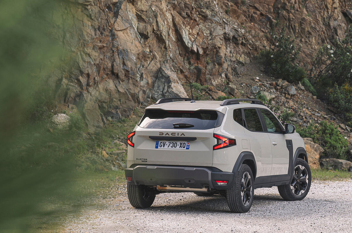 Dacia Duster Review 2024, Price & Specs | Autocar