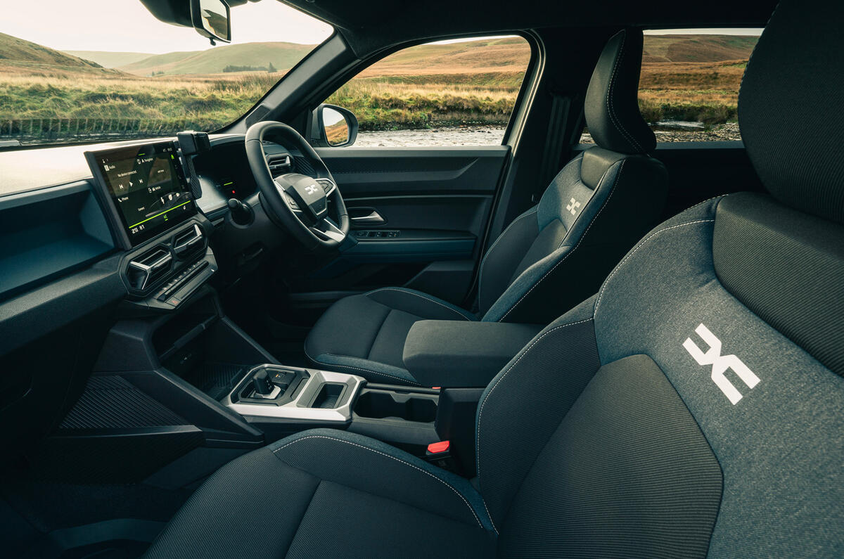 Dacia Duster - Authentic Roads