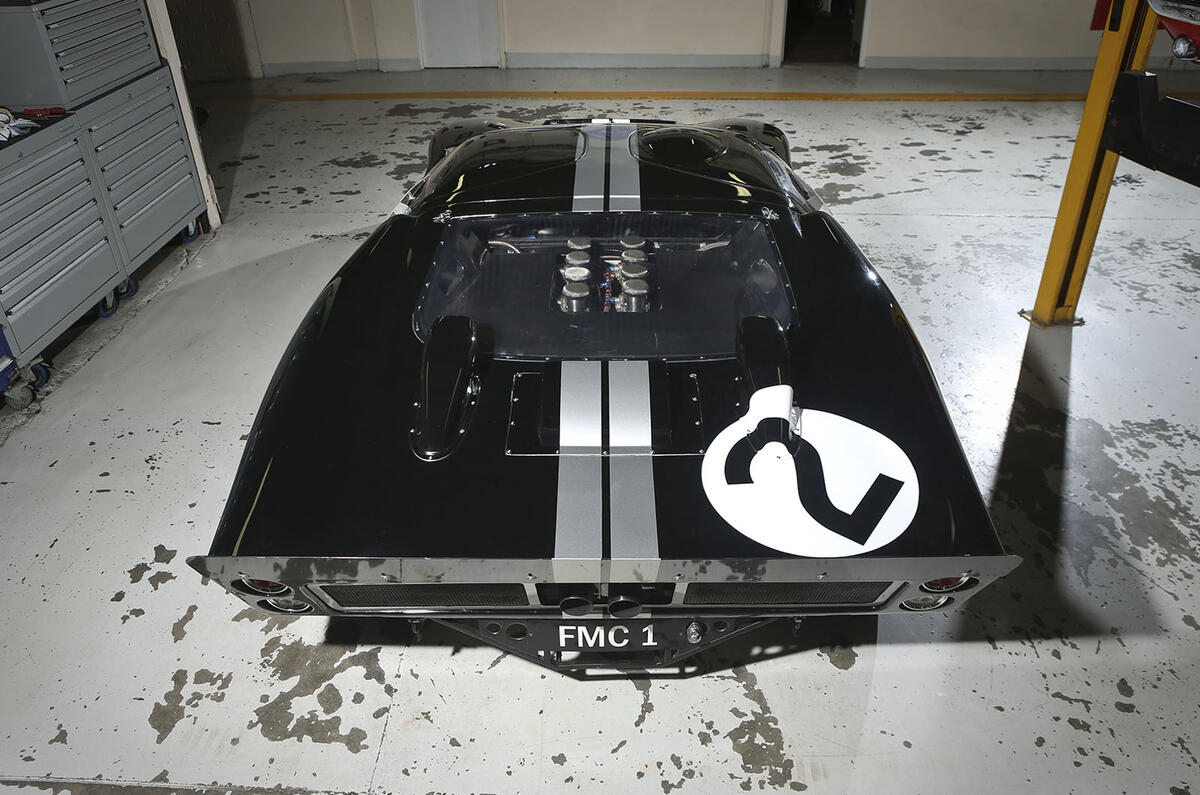 How to prepare a racing Ford GT40 for action