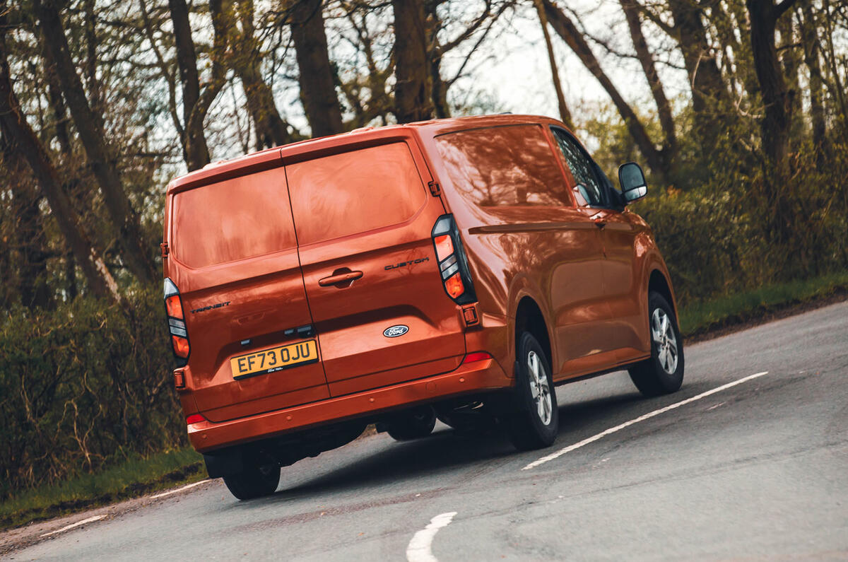 Ford Transit Custom Review 2025, Price & Specs | Autocar