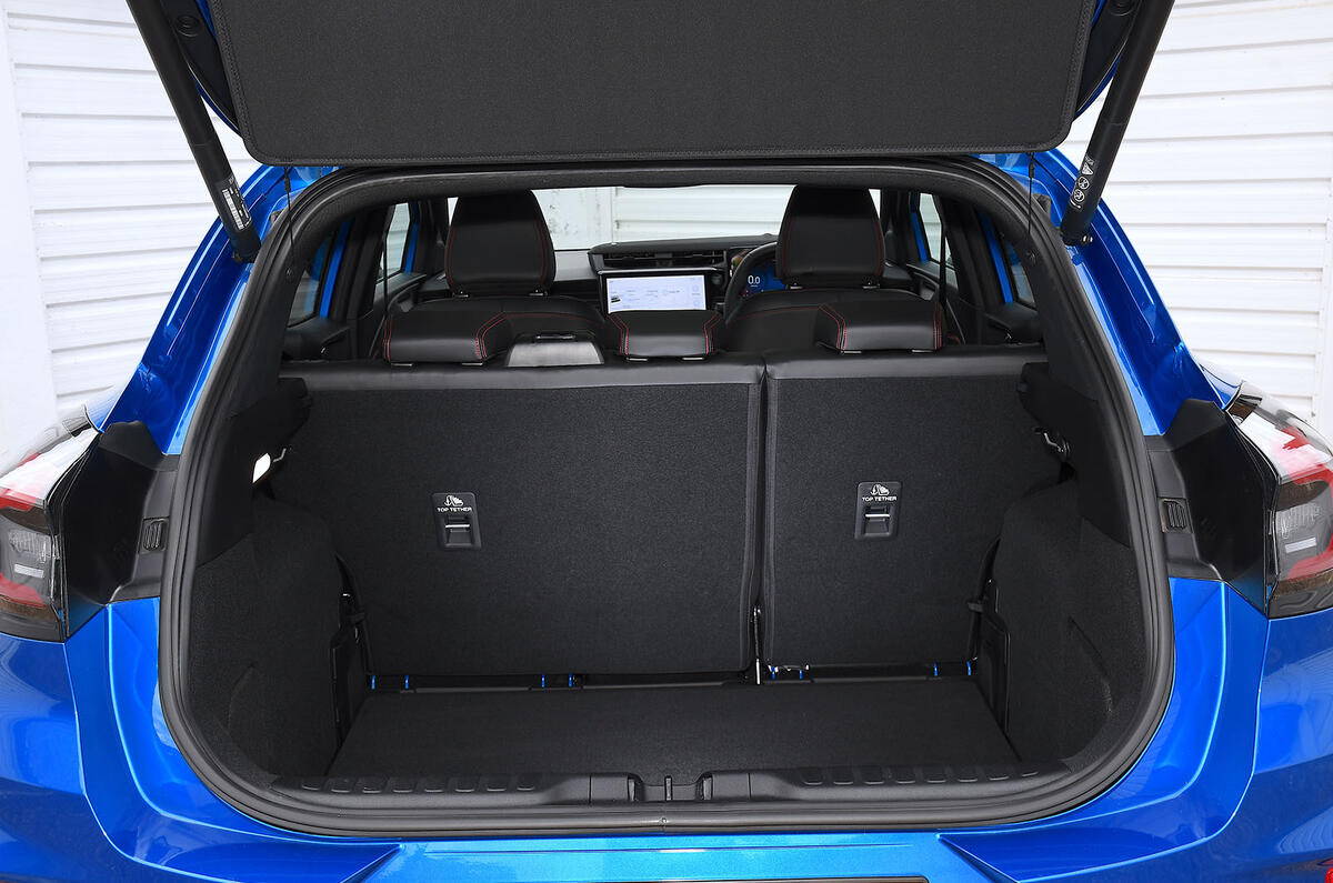 Ford Puma Review 2025, Price & Specs | Autocar