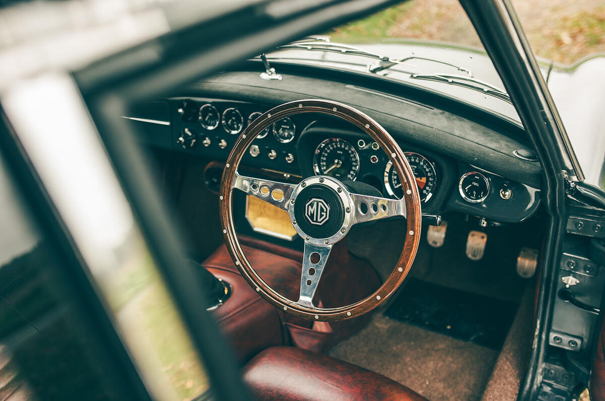 Frontline MGB 2.5 review | Autocar