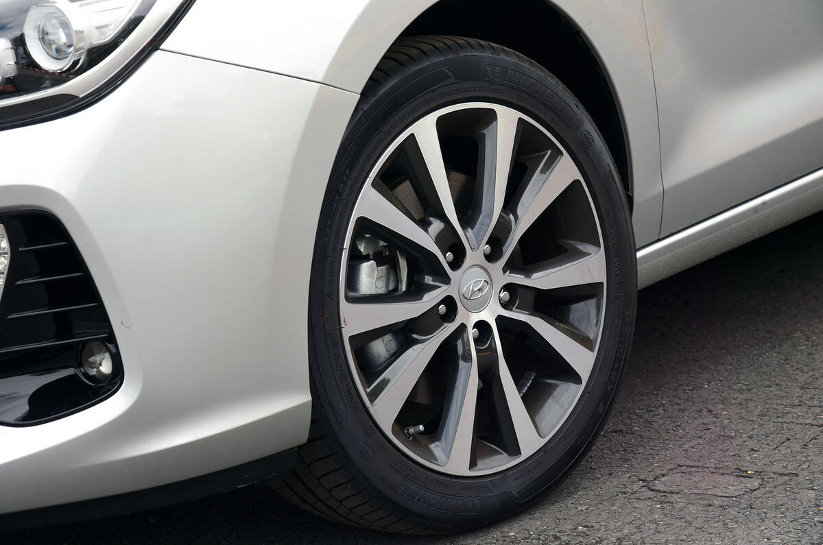 Hyundai i30 Review 2025, Price & Specs | Autocar