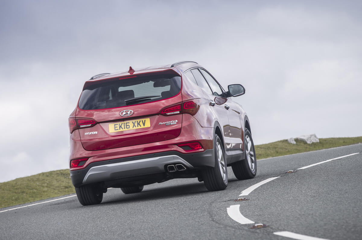 Hyundai Santa Fe 2013-2018 Review (2022) | Autocar