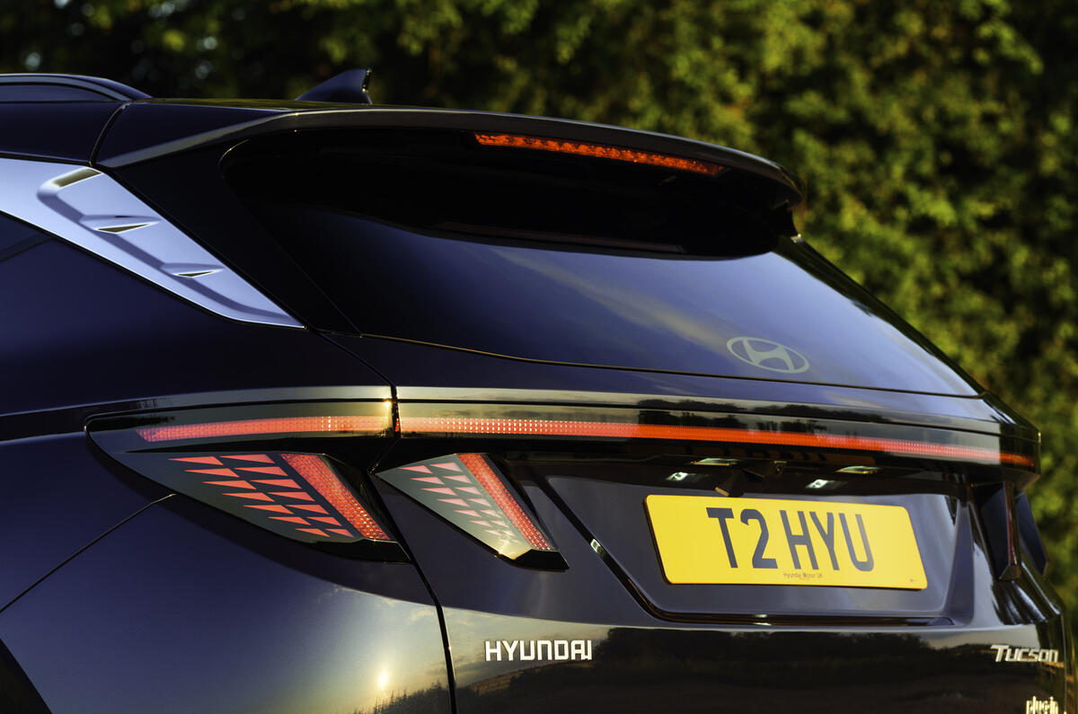 Hyundai Tucson Review 2025, Price & Specs | Autocar