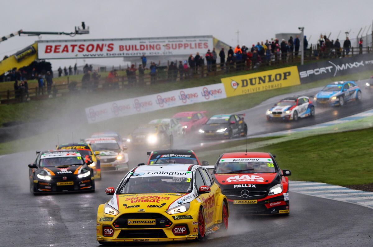 BTCC 2018: Turkington builds title lead after Sutton exclusion | Autocar