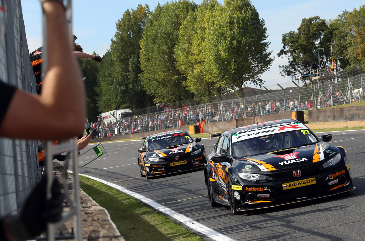 BTCC 2018: Turkington secures third title in Brands Hatch finale | Autocar