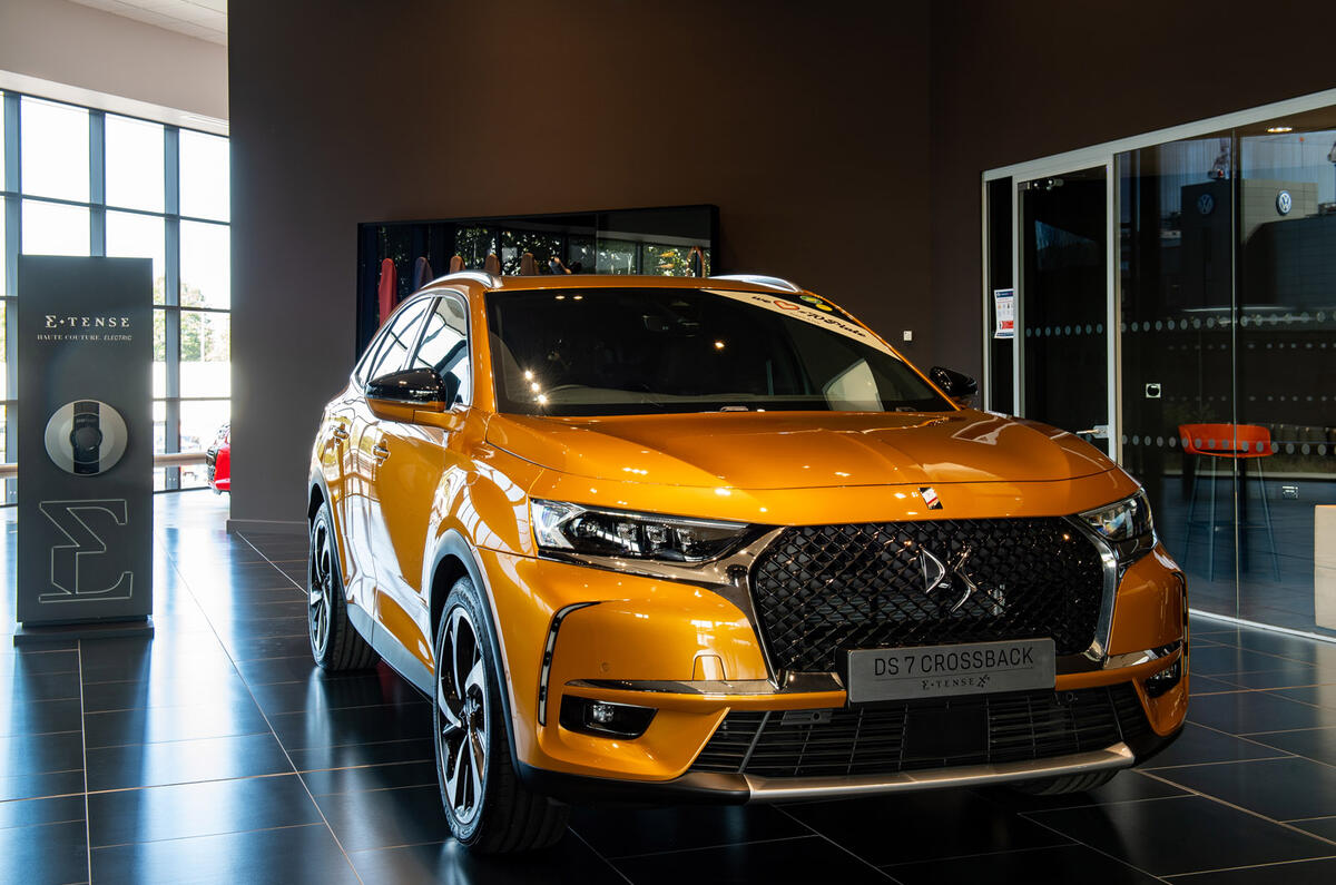 PSA Group opens flagship Citroen, DS and Peugeot site in London | Autocar
