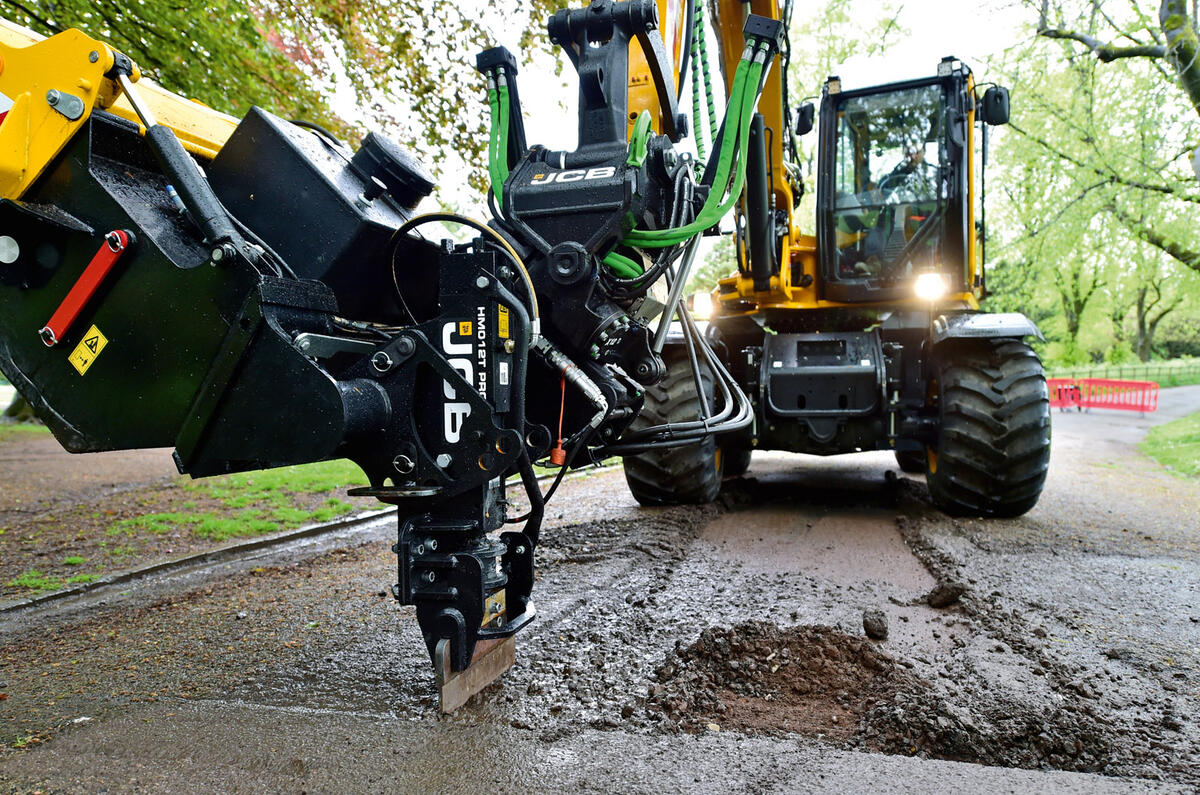 Potty Patrol: How JCB is speeding up pothole repair | Autocar