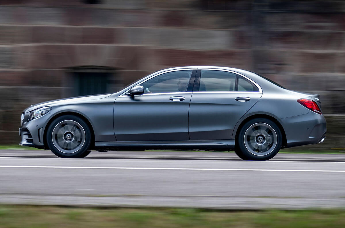Mercedes-Benz C-Class C200 AMG Line 2018 UK review | Autocar