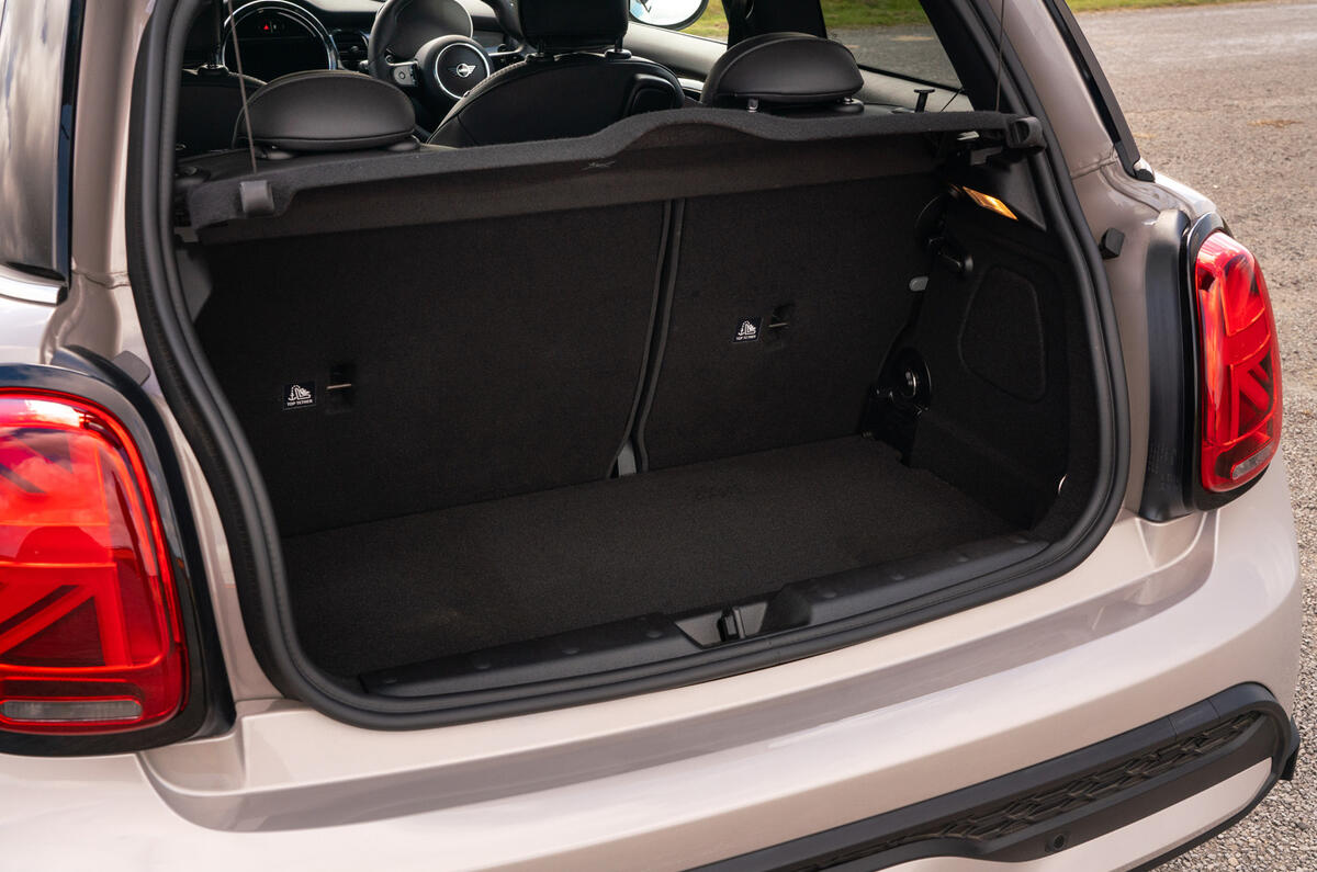 Mini Cooper S 3-door hatch 2021 UK review | Autocar