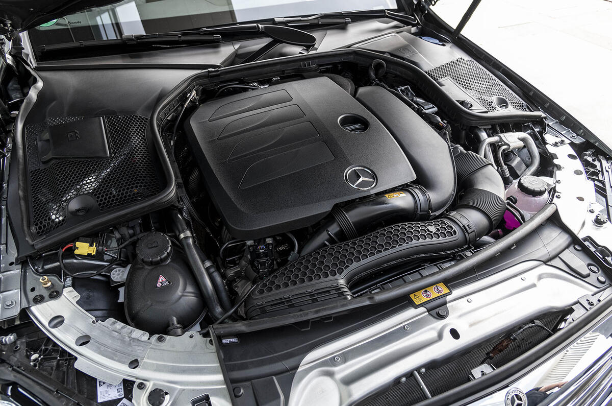 Mercedes-Benz C-Class C200 AMG Line 2018 review | Autocar