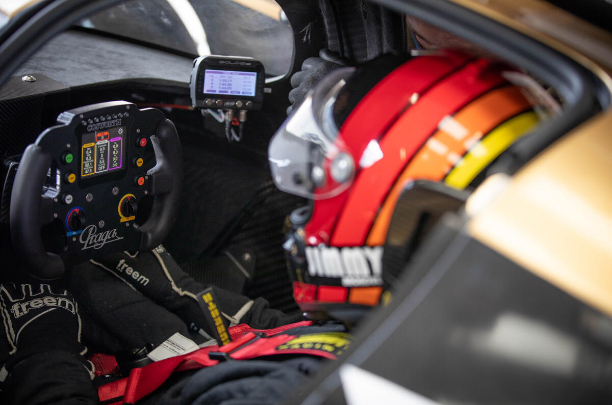 How Jimmy Broadbent is swapping sim racing for real motorsport | Autocar