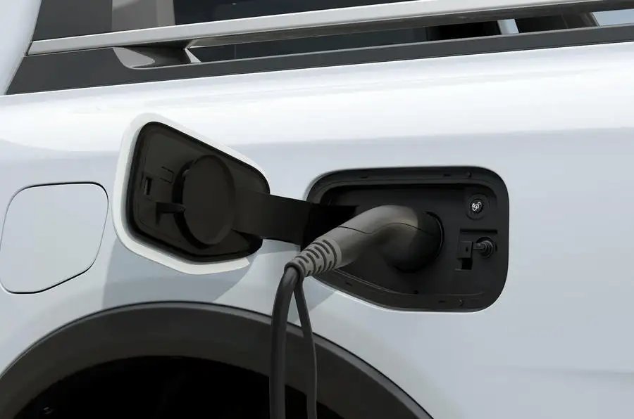 New Ford Ranger plug-in hybrid pick-up headed for UK in 2025 | Autocar