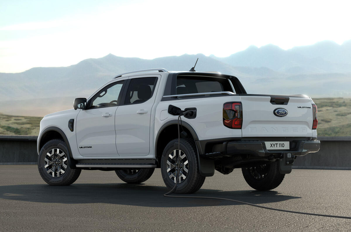 New Ford Ranger plug-in hybrid pick-up headed for UK in 2025 | Autocar