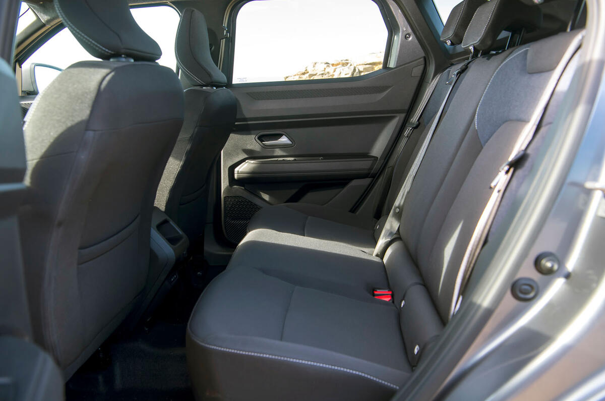 New Dacia Duster gains hybrid, starts at £18,745 | Autocar