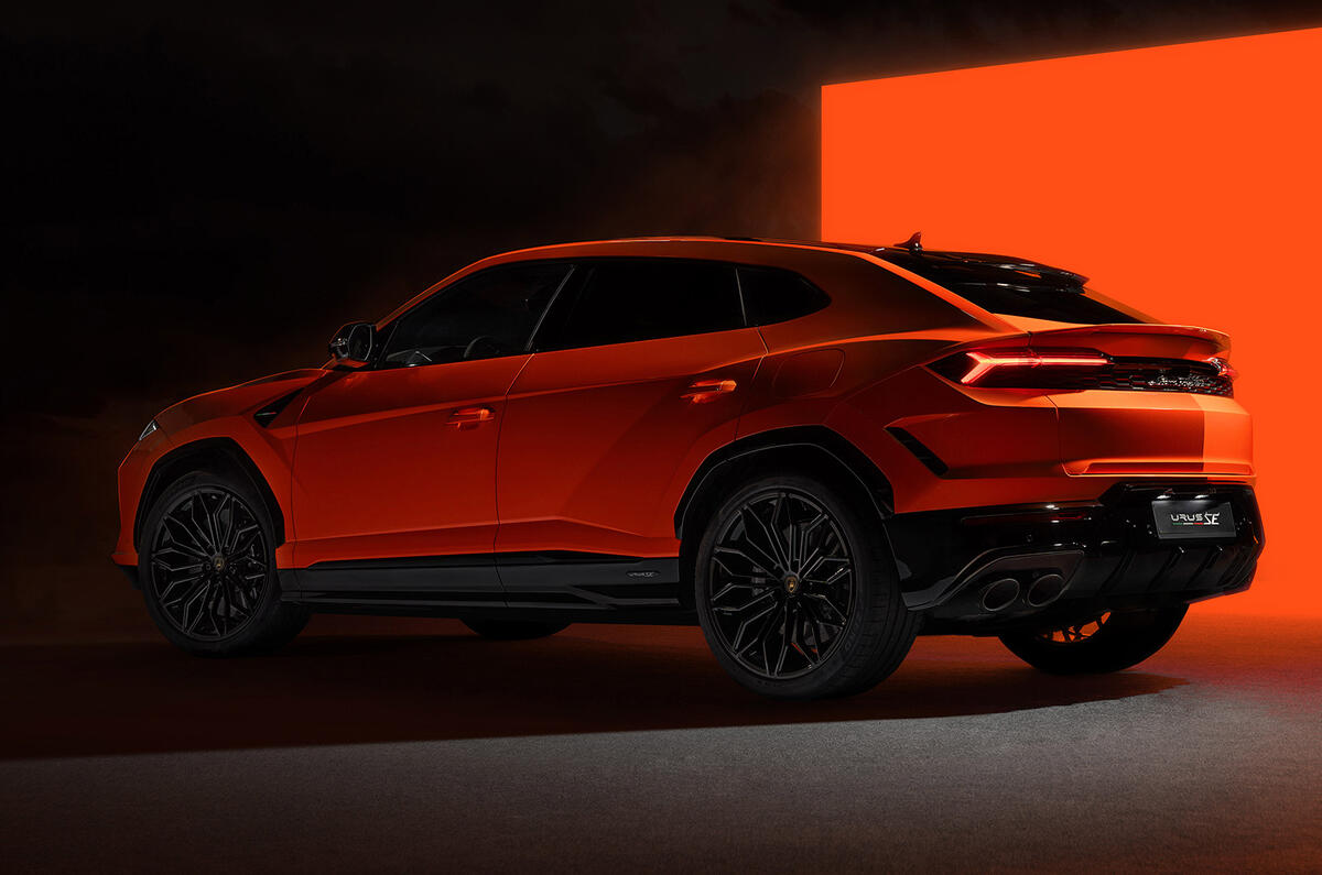 Lamborghini Urus hybrid revealed as UK's most powerful ICE SUV | Autocar