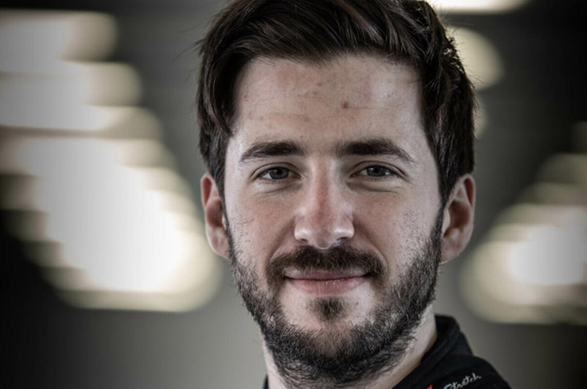 How Jimmy Broadbent is swapping sim racing for real motorsport | Autocar