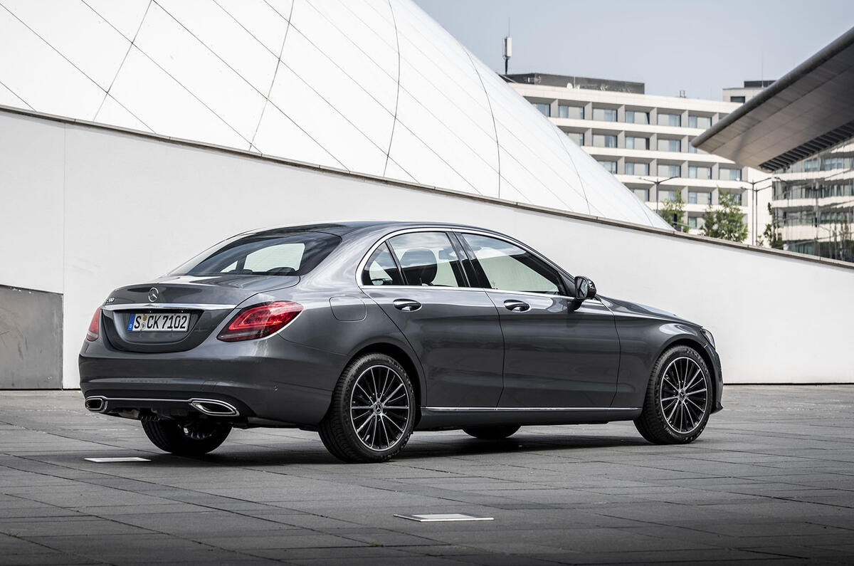 Mercedes-Benz C-Class C200 AMG Line 2018 review | Autocar