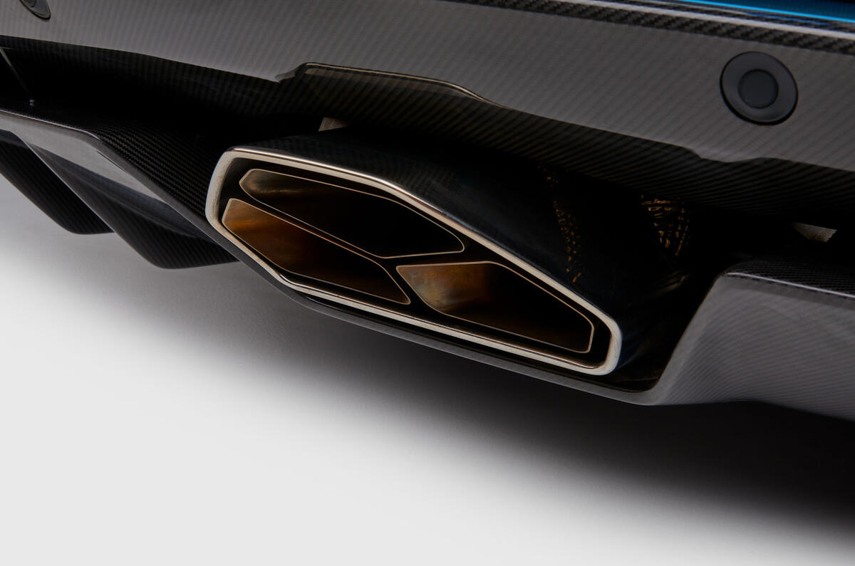 Lamborghini Aventador S Roadster launched as 217mph drop-top | Autocar