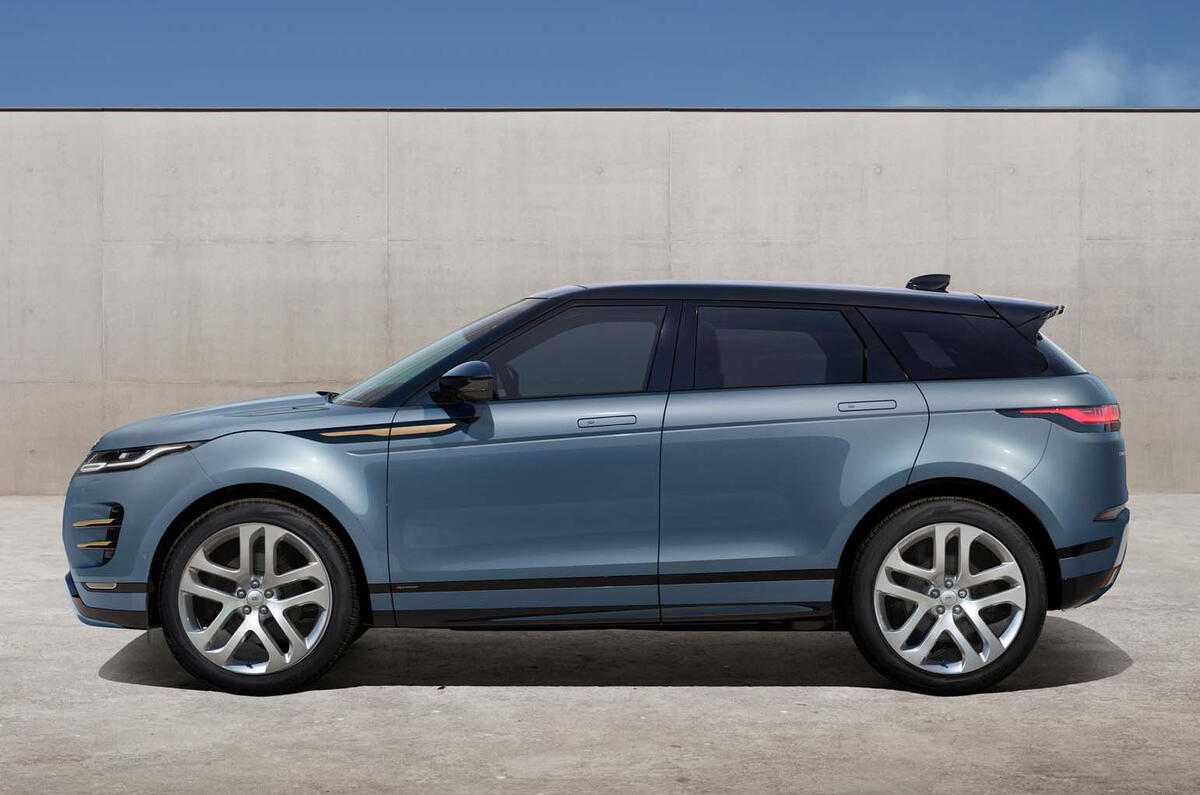 2019 Range Rover Evoque revealed with new tech and mild-hybrid ...