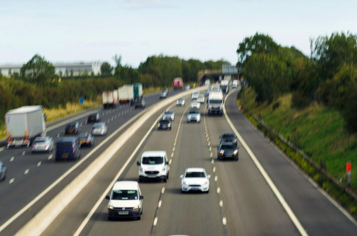 185mph on the M1: Recreating Jack Sears' famous drive in an AC Cobra ...