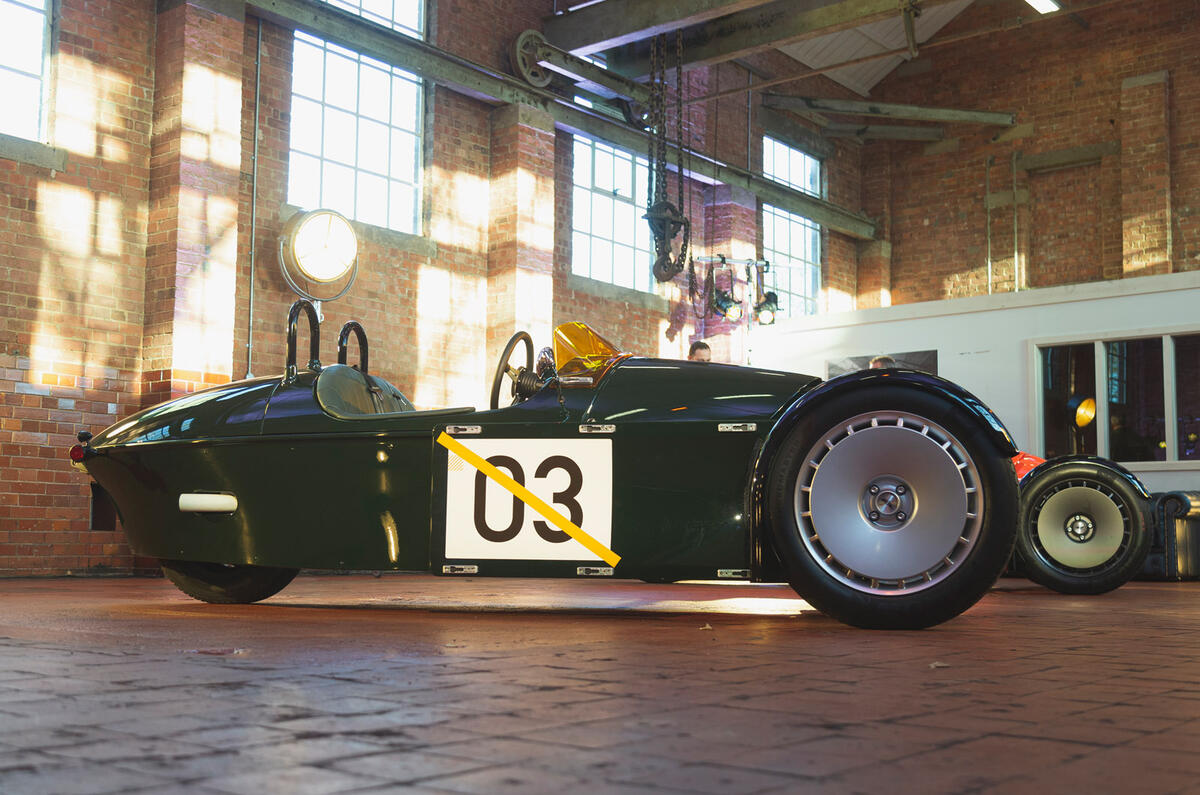 New 2022 Morgan Super 3 brings jet-age design and Ford power | Autocar