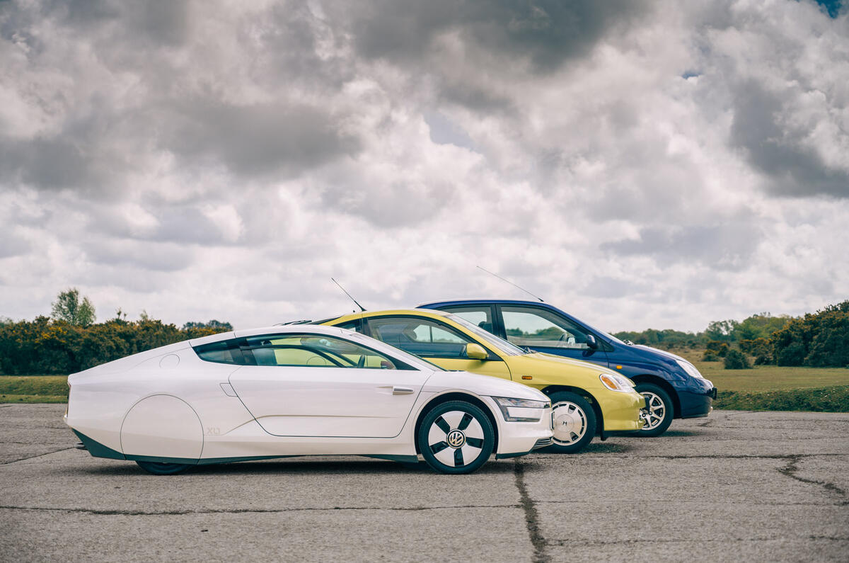 Hybrid pioneers: Mk1 Toyota Prius vs Volkswagen XL1 vs Honda Insight ...