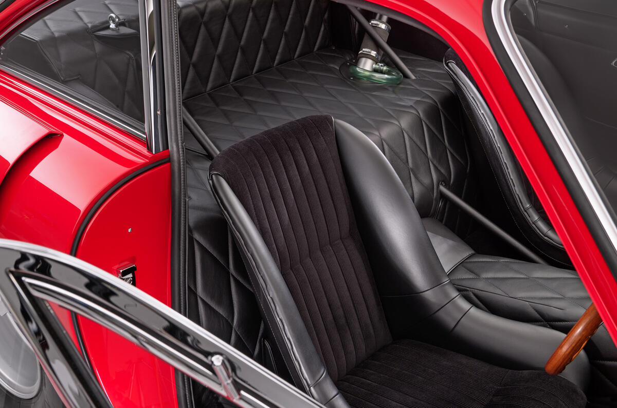 Better than the real thing? Bell Sport & Classic Ferrari 330 LMB driven ...