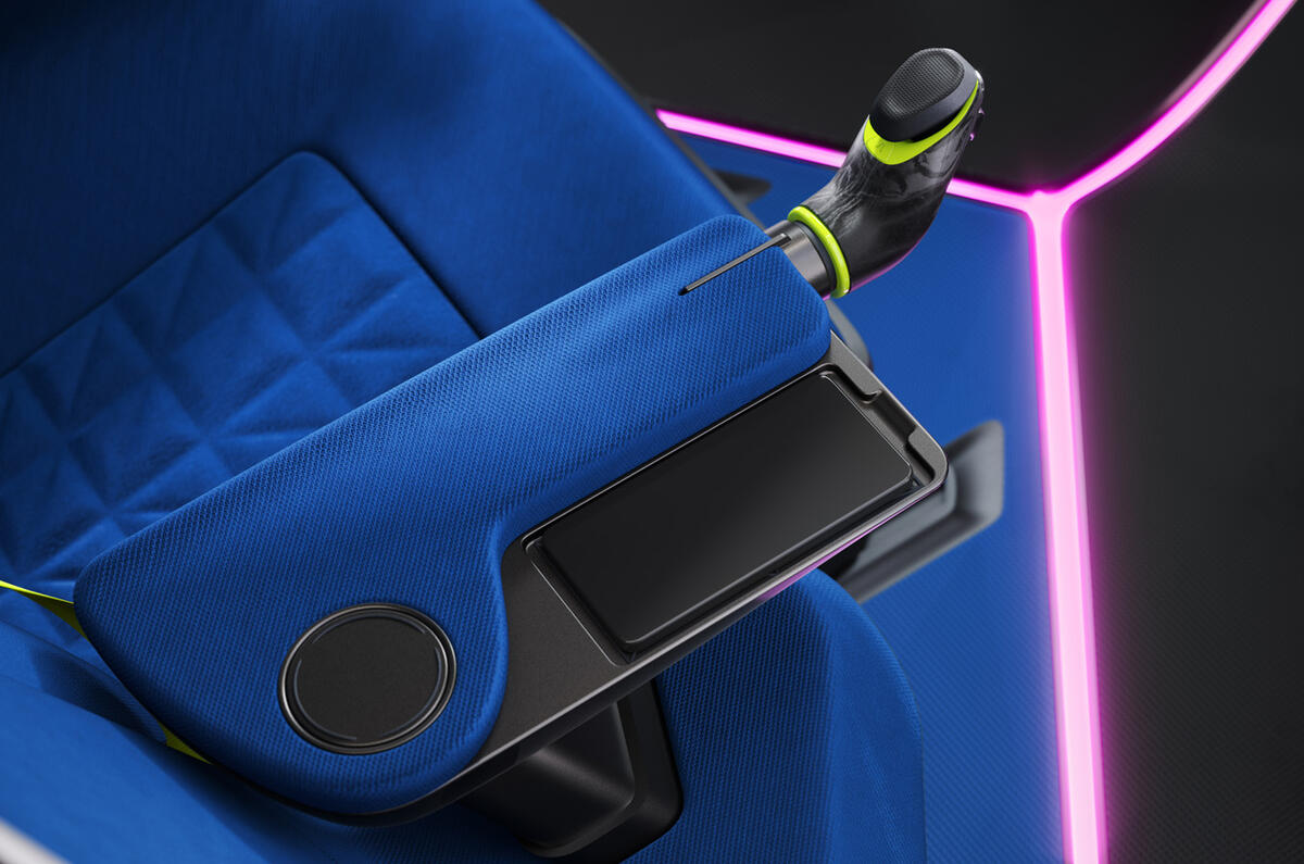 WayRay Holograktor: futuristic autonomous taxi unveiled | Autocar