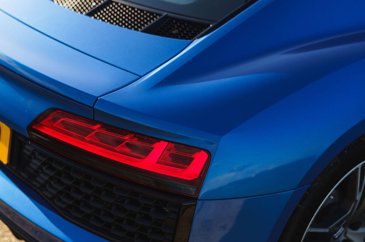 Audi R8 RWD 2020 UK first drive | Autocar