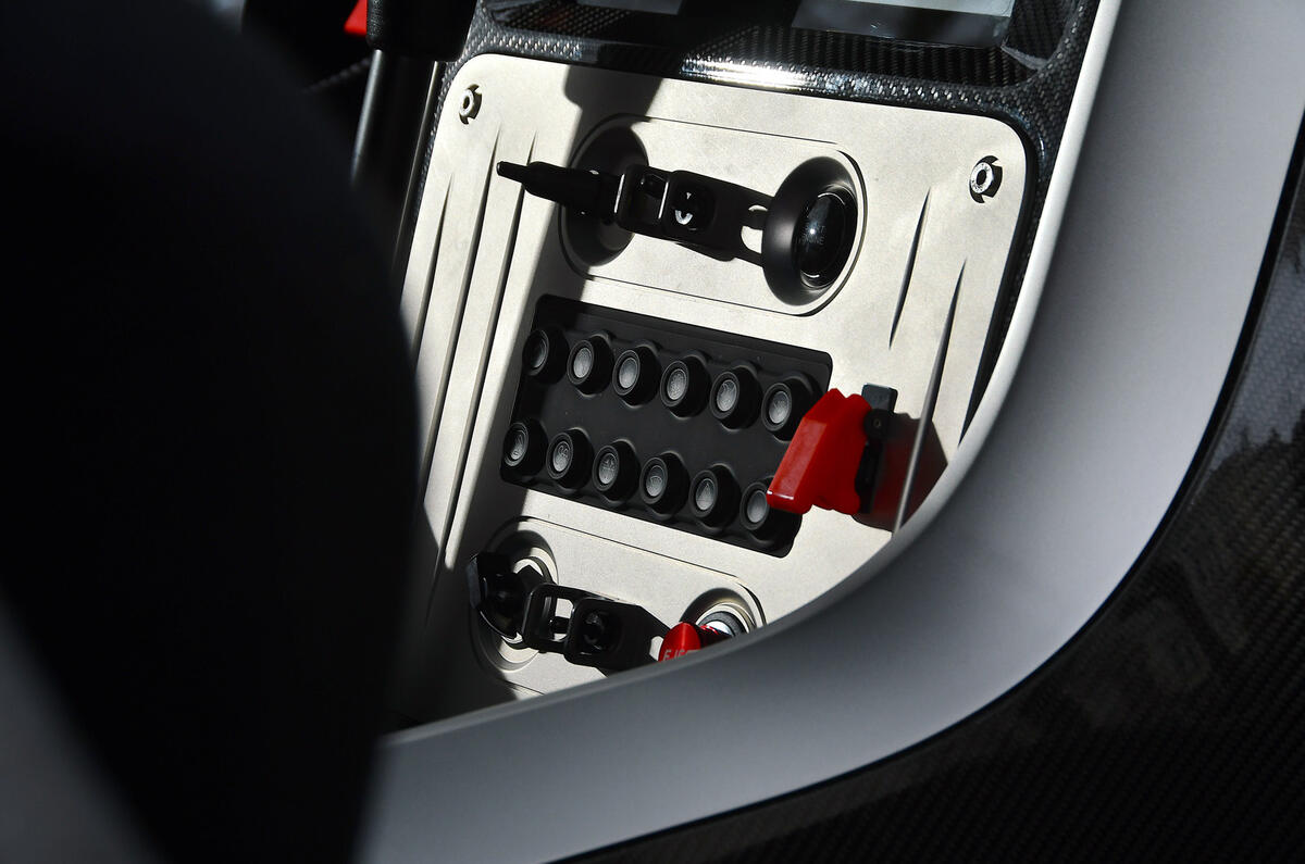 Ultimate Chelsea tractor: Prodrive Hunter meets central London | Autocar