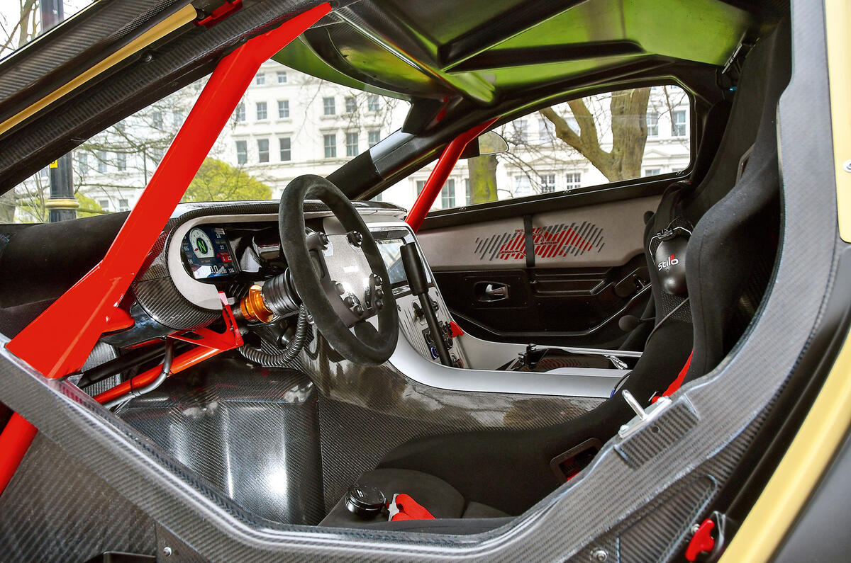 Ultimate Chelsea tractor: Prodrive Hunter meets central London | Autocar