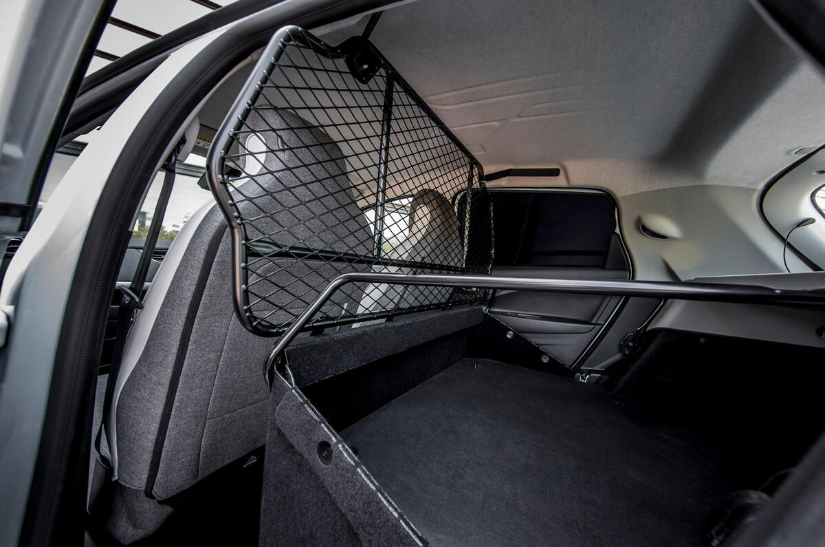 Renault Zoe van revealed as practical small EV with 245-mile range ...