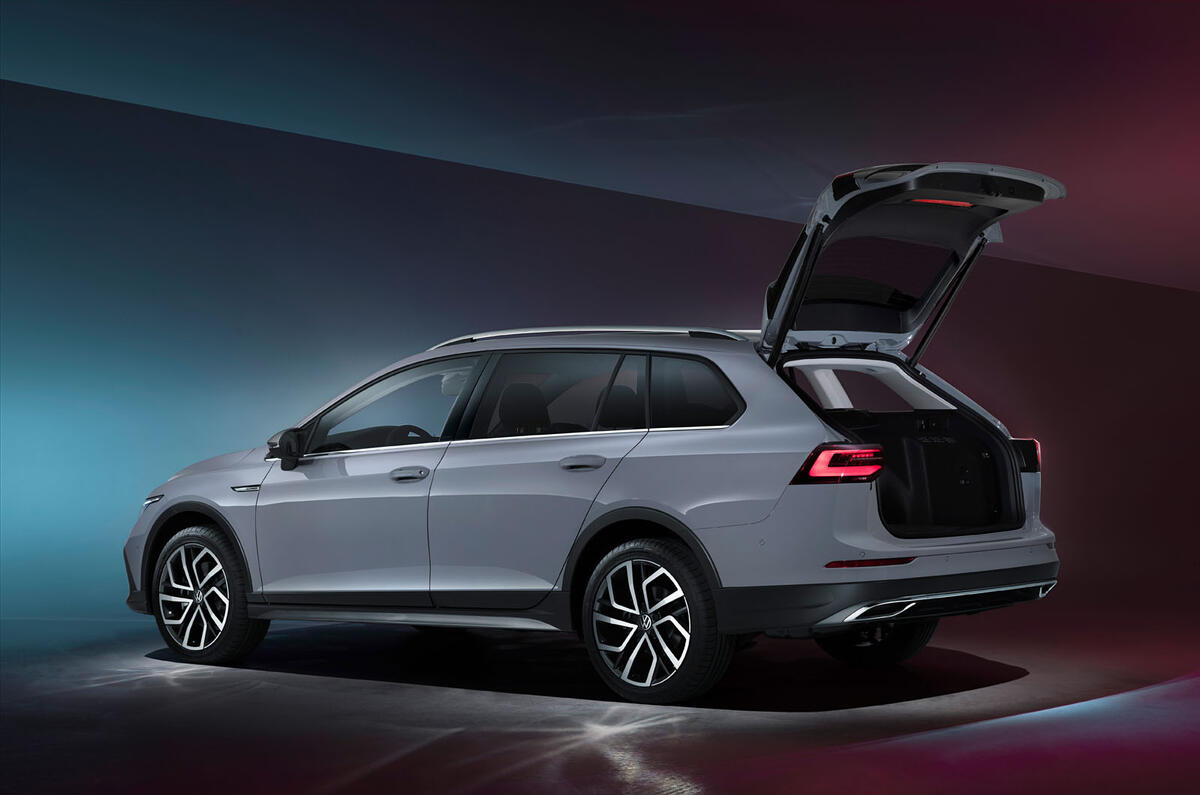 New Volkswagen Golf Estate and Alltrack priced from £24,575 | Autocar