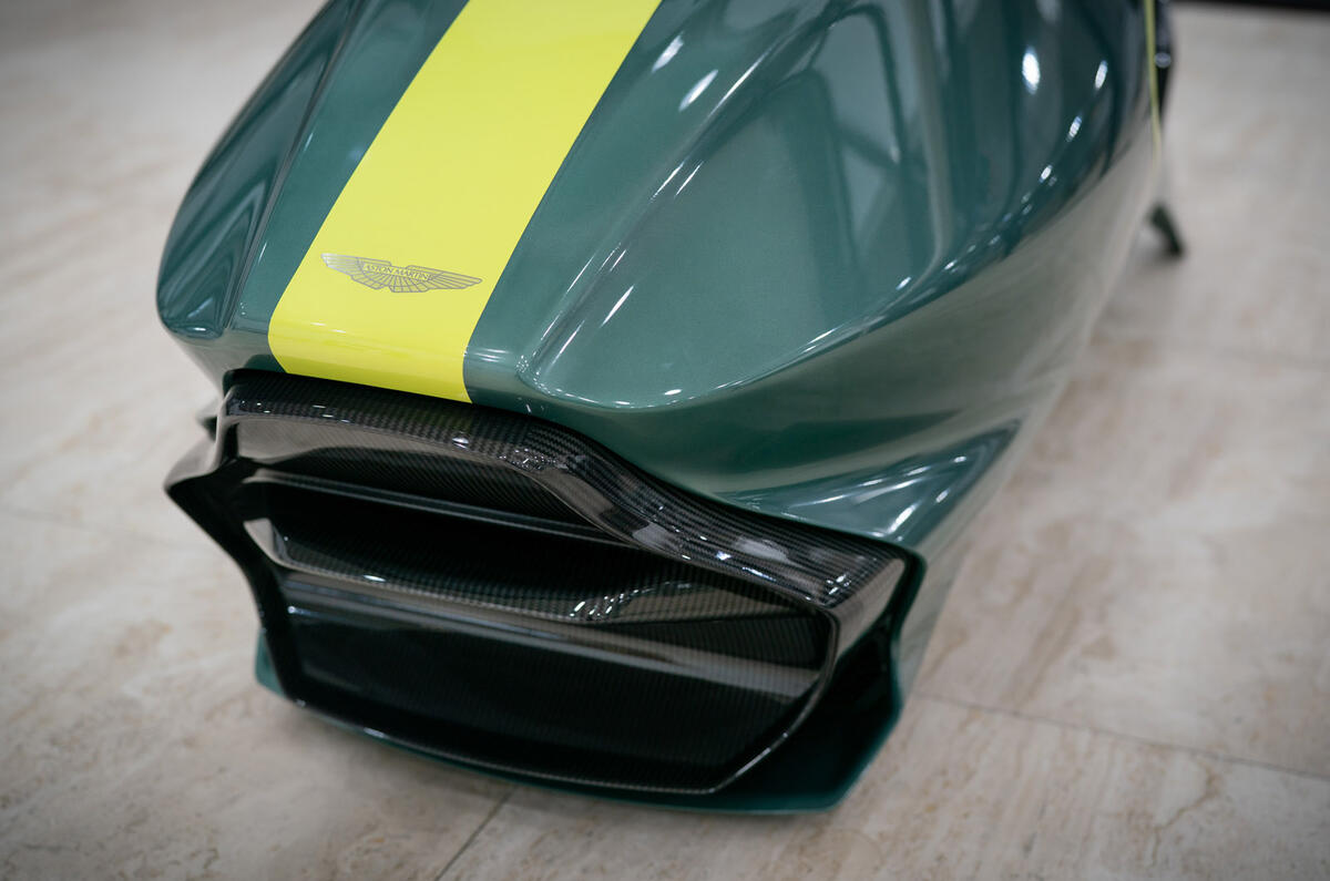 Testing Darren Turner's new Aston Martin simulator | Autocar