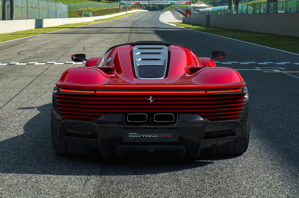 New mid-engined Ferrari Daytona SP3 packs 829bhp V12 | Autocar