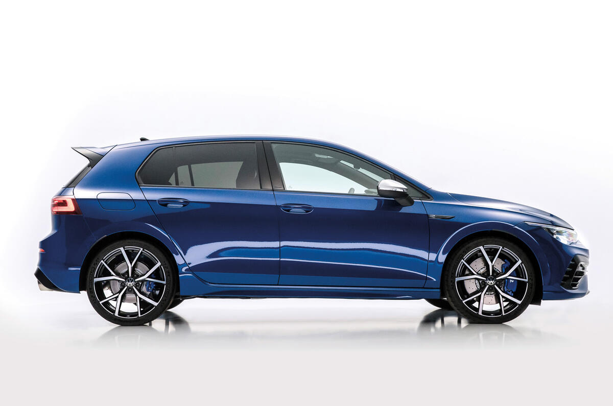New Volkswagen Golf R brings 316bhp, costs £39,270 | Autocar