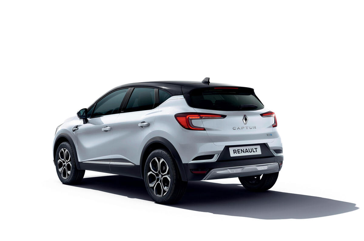 Renault Captur E-Tech Hybrid expands electrified SUV line-up | Autocar