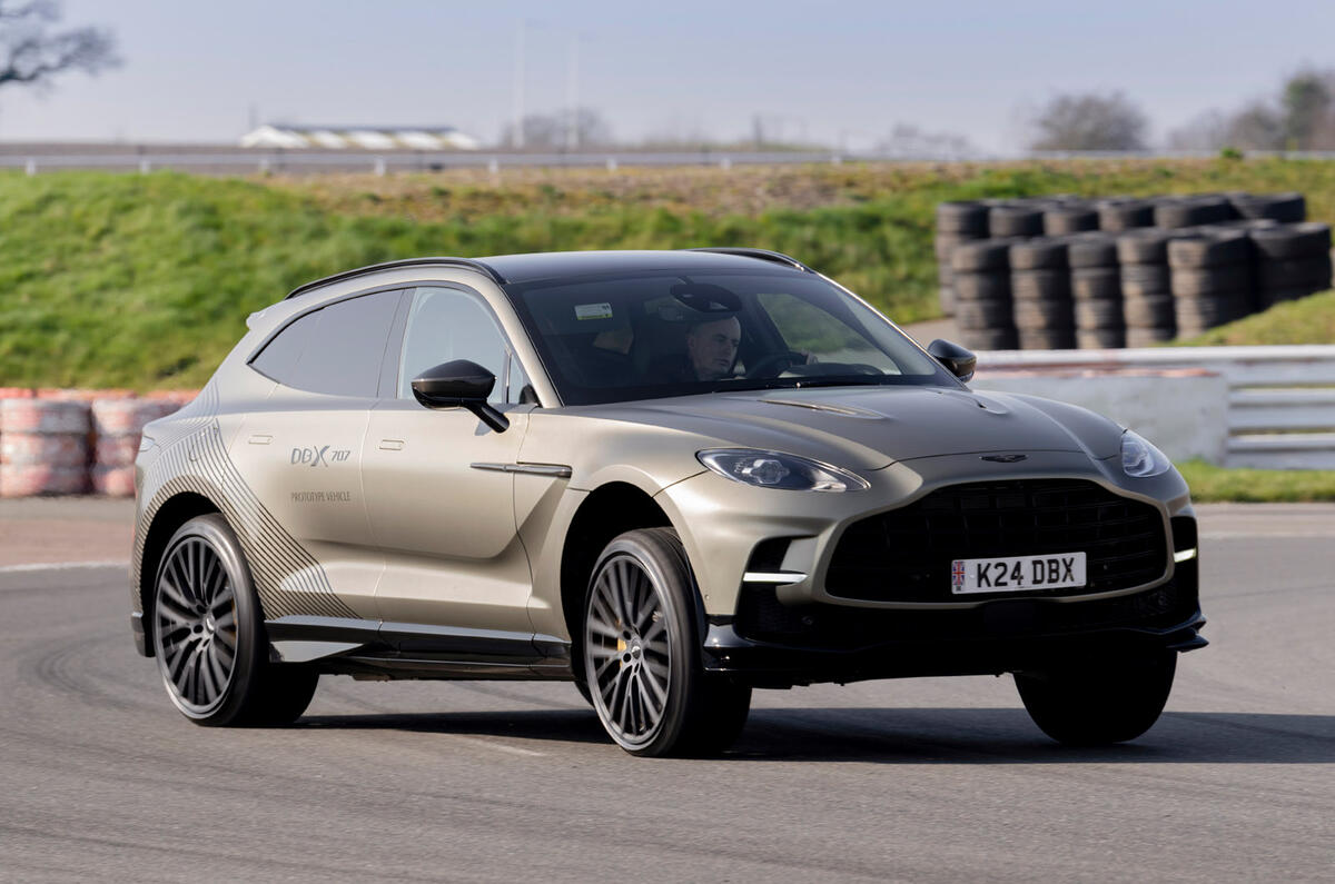 Chevrolet 707 De Marzo 2025 Aston Martin DBX707 Balances Sports Car