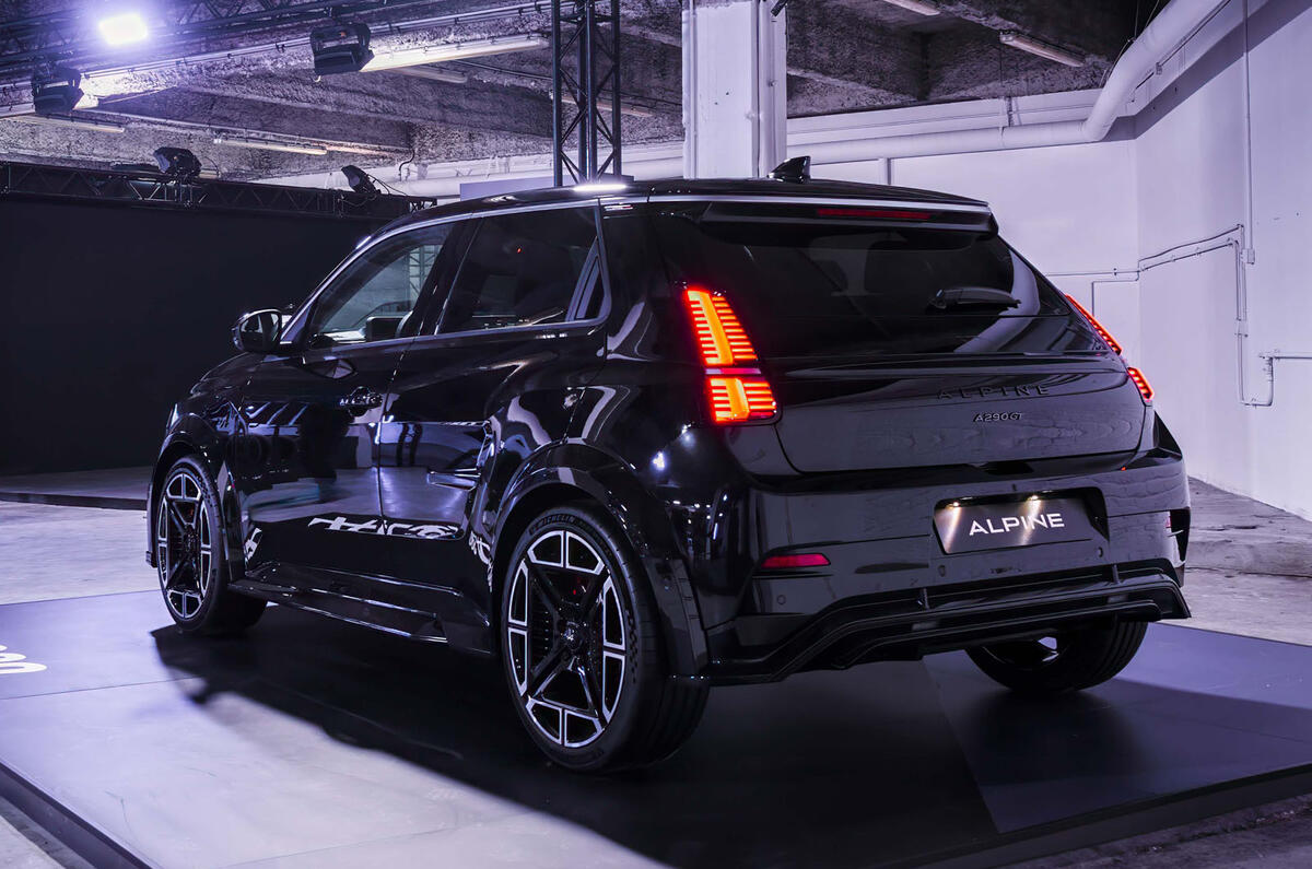 Alpine A290 hot hatch unveiled with 215bhp and 236 miles of range | Autocar