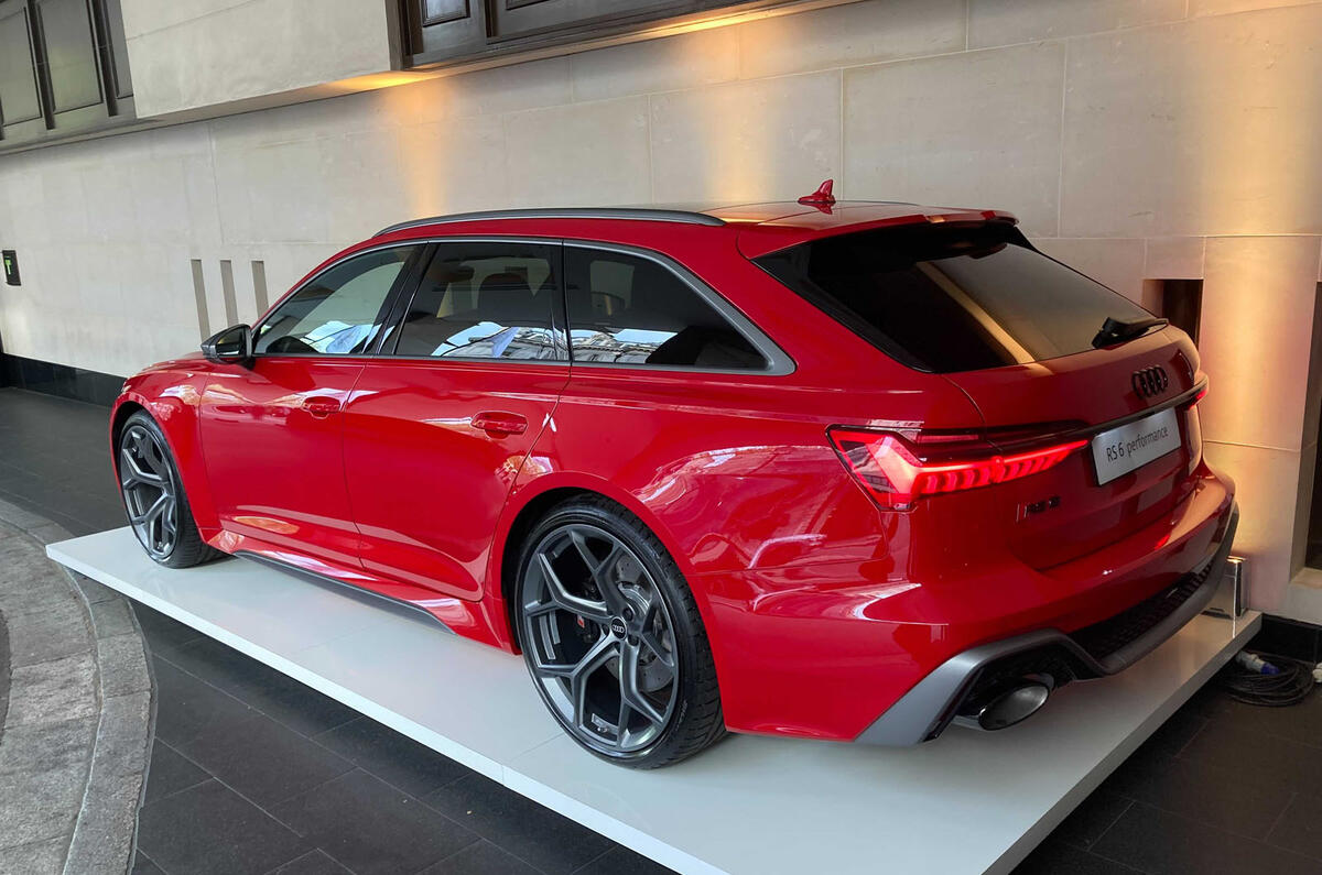 New Audi RS6 Performance makes UK debut | Autocar