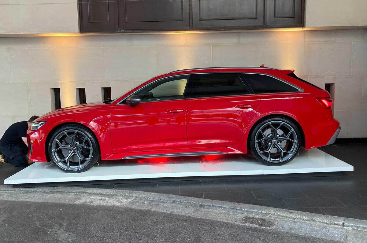 New Audi RS6 Performance makes UK debut | Autocar