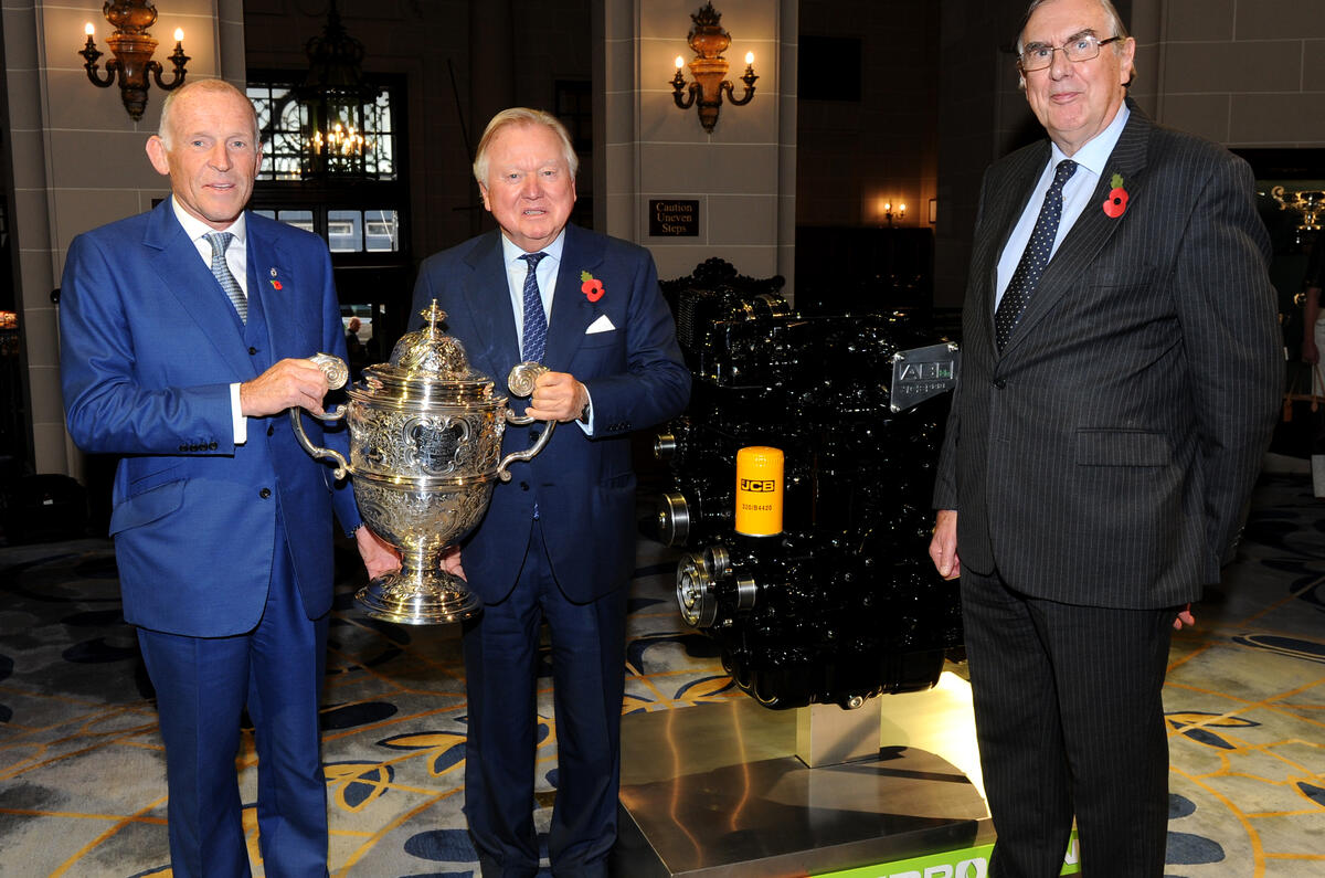 JCB awarded Dewar Trophy by RAC for hydrogen-fuelled engine | Autocar