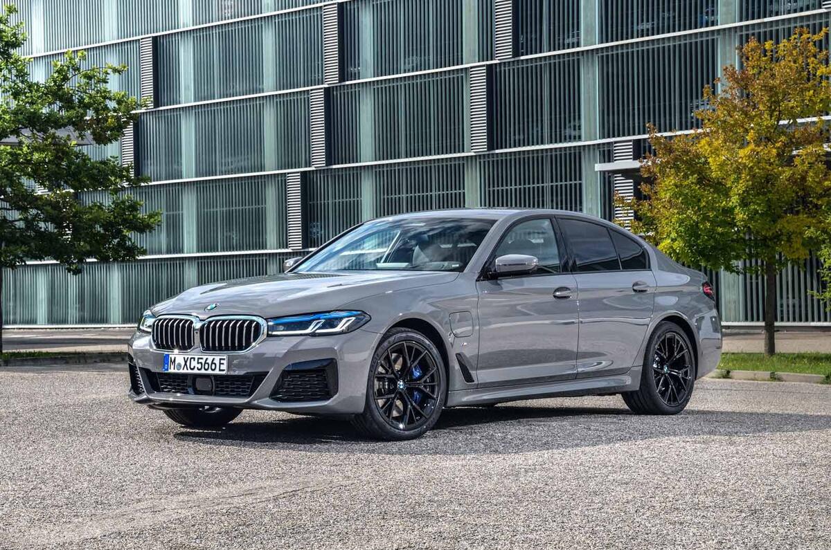 New BMW 545e plug-in detailed with brand’s future powertrain plans ...