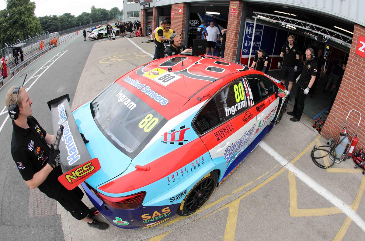 Honda Civic Type R driver Simpson stars in the BTCC at Oulton Park ...