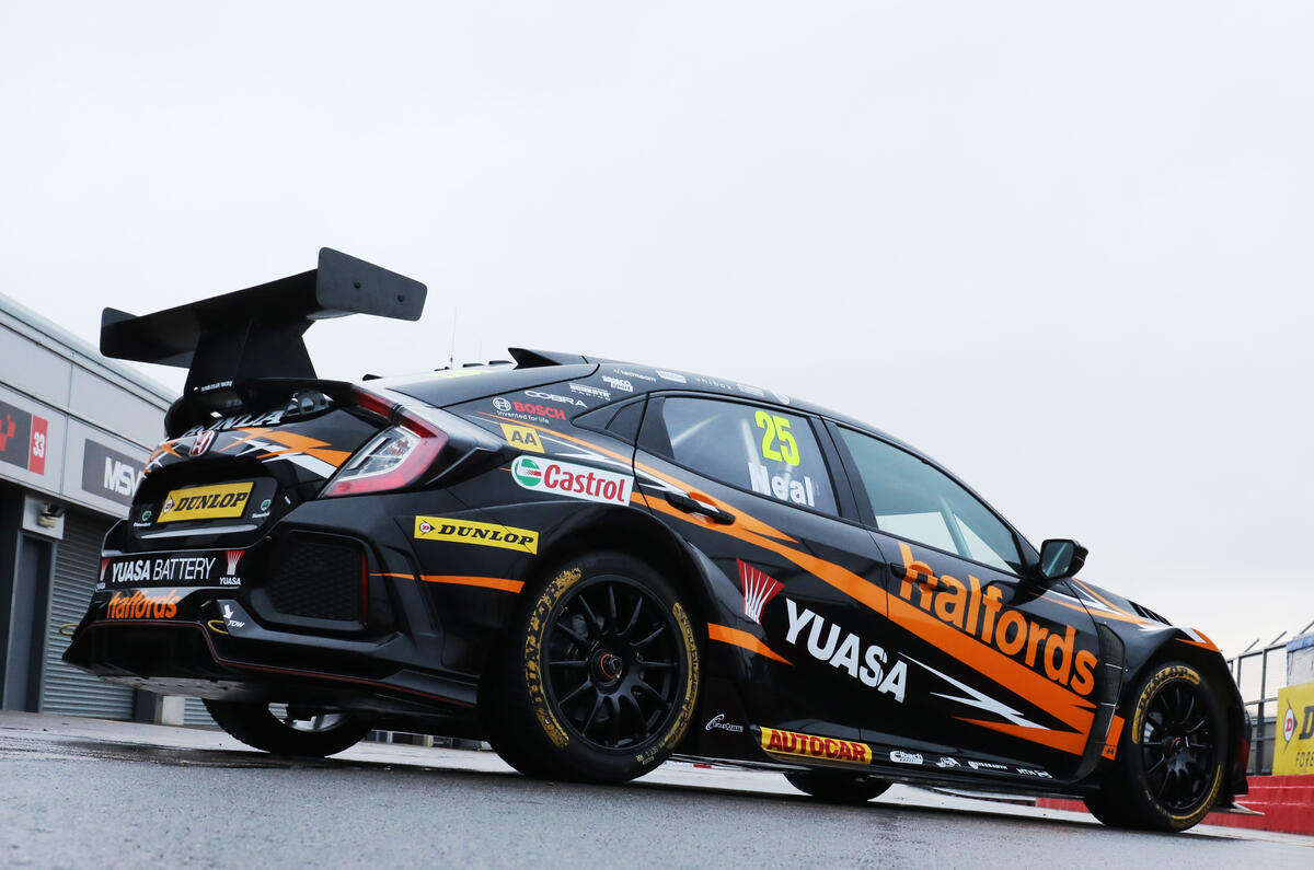Five champions, 17 race winners on 2018 BTCC grid | Autocar